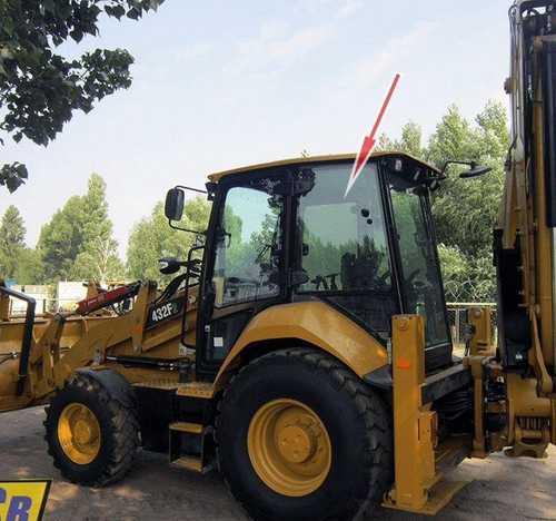Стекло кузовное заднее левое верхние Caterpillar