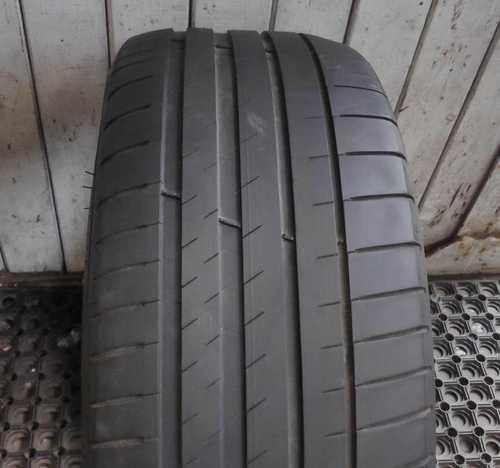 Michelin Pilot Sport 4 235/45 R18 98Y