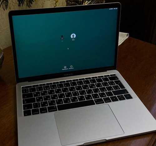 Apple macbook pro 13 2017