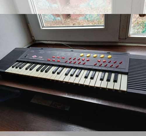 Синтезатор детский electronic keyboard с микрофоно