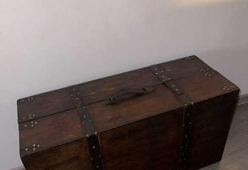 Сундук, столик придиванный, чемодан деревянный