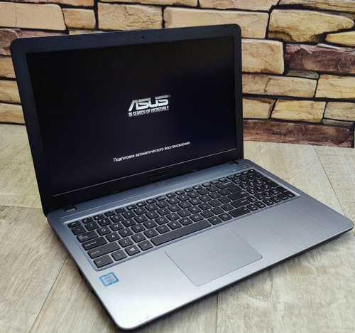 Ноутбук Asus / Intel Core i5 / 8Gb / ssd 240