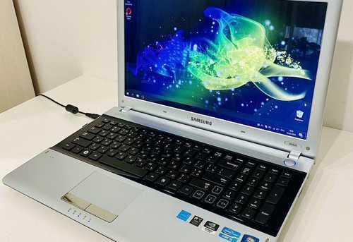 15.6" Samsung RV520, 250 ГБ, Core i3-2330M, RAM 8 ГБ, GeForce GT 520M 1 ГБ