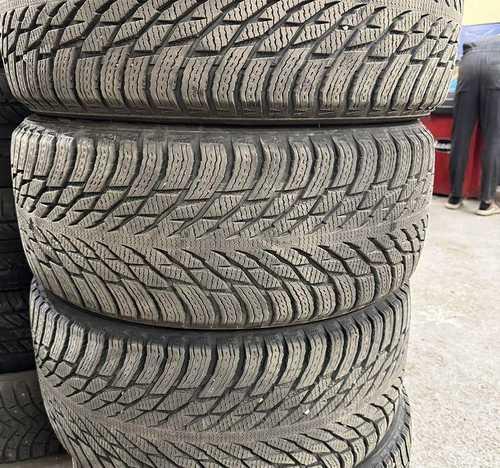 Nokian Tyres Hakkapeliitta R3 245/45 R19