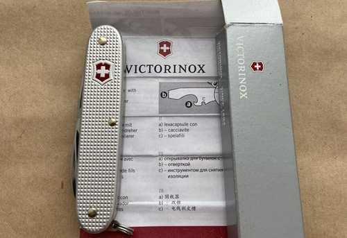 Victorinox pioneer alox