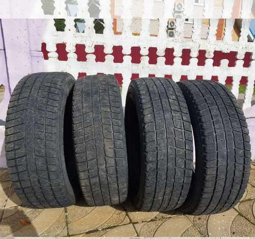 Roadstone Winguard Ice SUV 225/65 R17 102Q