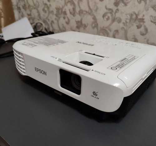 Проектор Epson EB S400