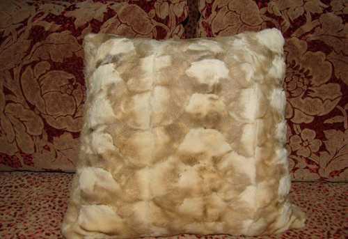 Декоративные подушки. Натуральный мех