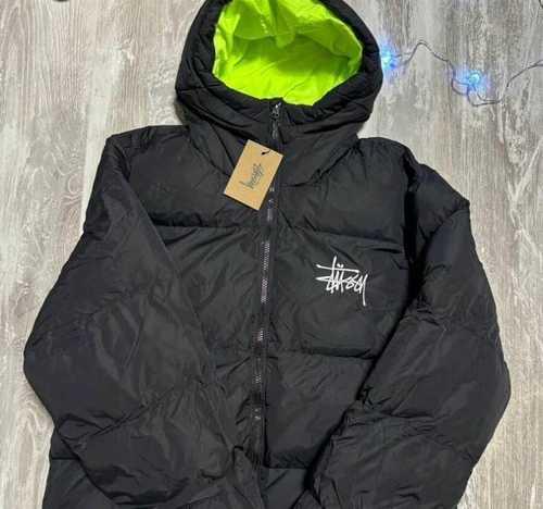 Пуховик Stussy: защитит от зимних холодов