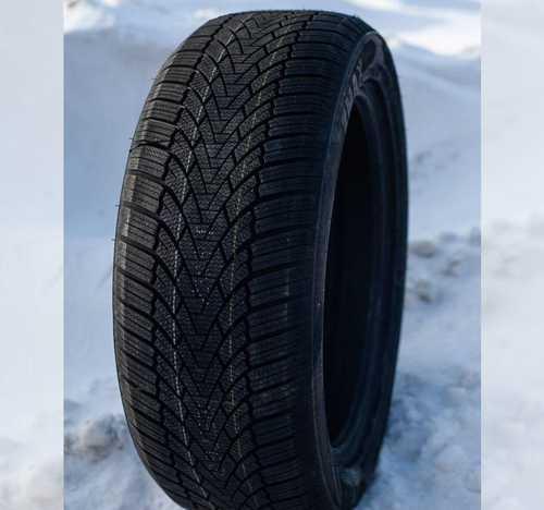 Zmax Winterhawke I 215/55 R18 99H