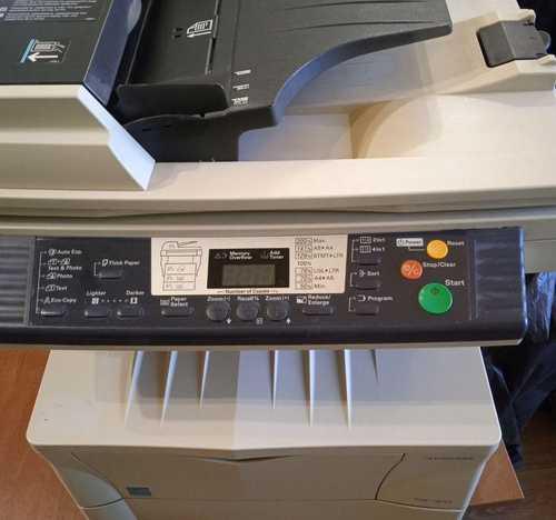 Копировальный аппарат Kyocera km-1500