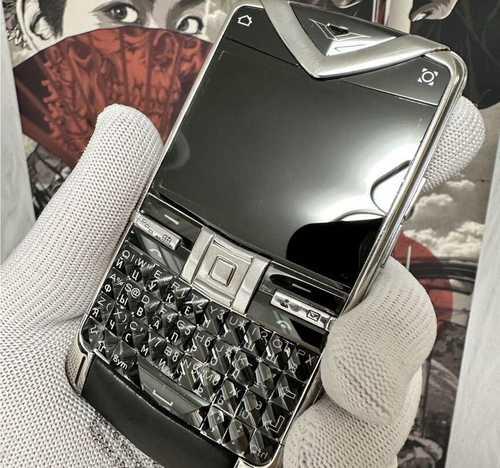 Vertu Constellation Quest, 8 ГБ