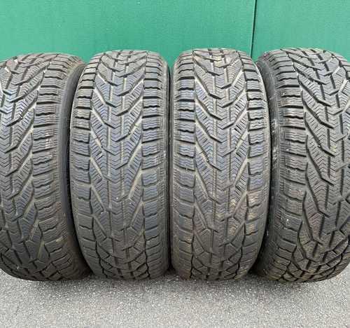 Kormoran Snow 205/55 R16 94H