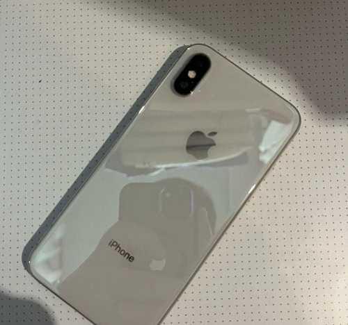 iPhone Xs, 64 ГБ