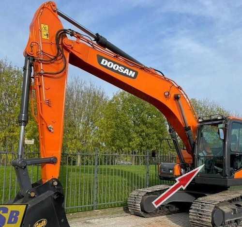 Стекло лобовое нижнее Doosan DX 190/225/300 LCA