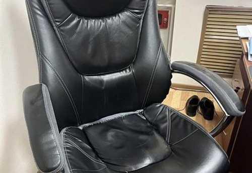 Офисное кресло руководителя Riva Chair 9373