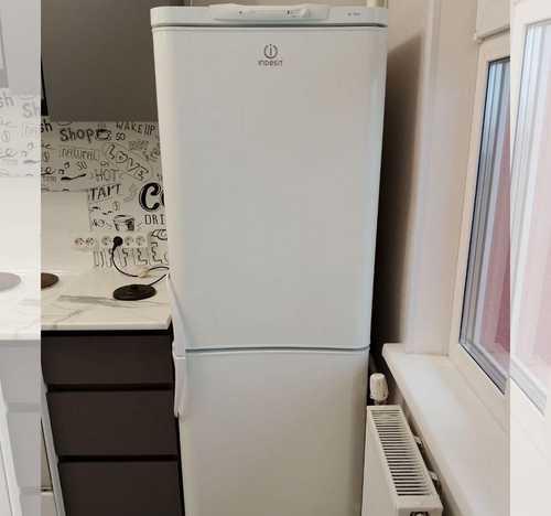 Холодильник Indesit NoFrost