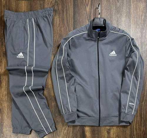 Спортивные костюмы Adidas