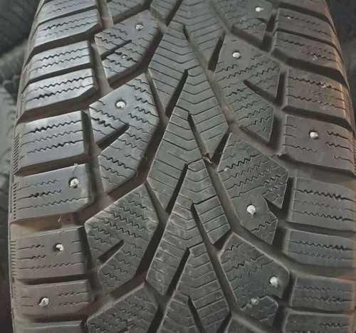 Gislaved NordFrost 100 215/55 R16