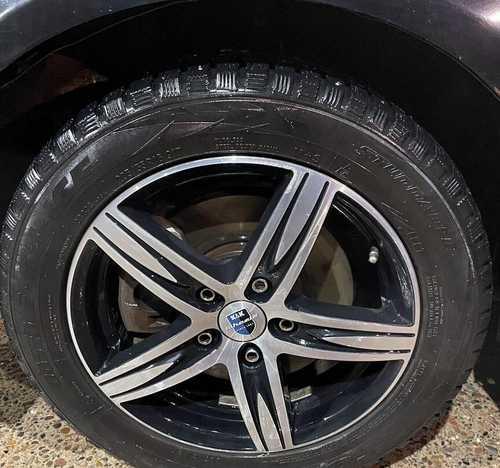 Комплект зимних колес 205/55R16 5x114.3