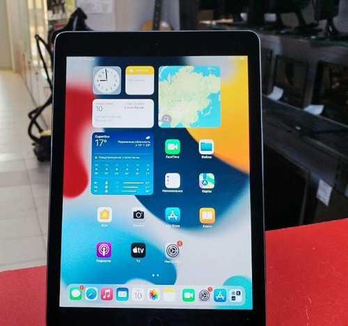 Планшет Apple iPad Air 2 16 GB Wi-Fi