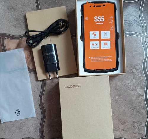 DOOGEE S55, 4/64 ГБ