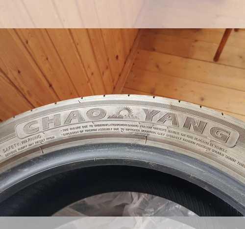 Chaoyang SU318A 215/50 R17 95V