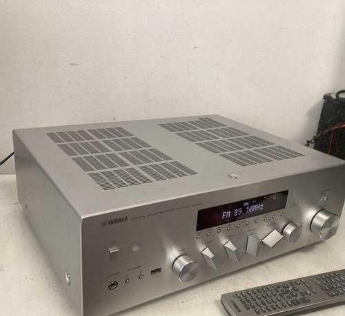 Yamaha R-N500 NET HiFi Stereo receiver