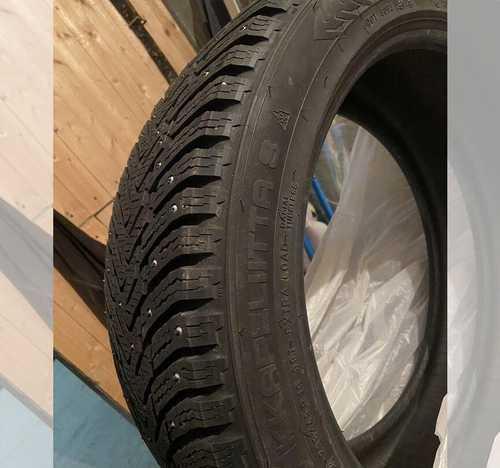 Nokian Tyres Hakkapeliitta 8 235/45 R19