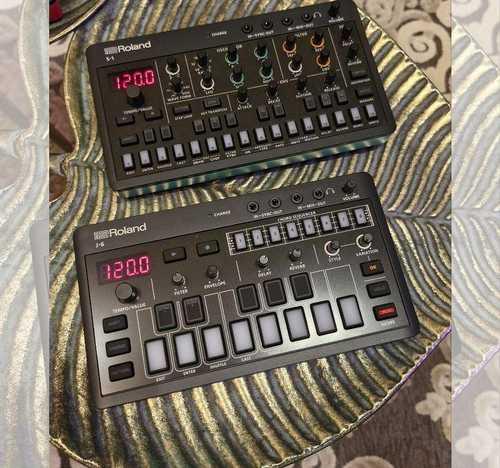 Roland T-8, J-6, S-1, E-4