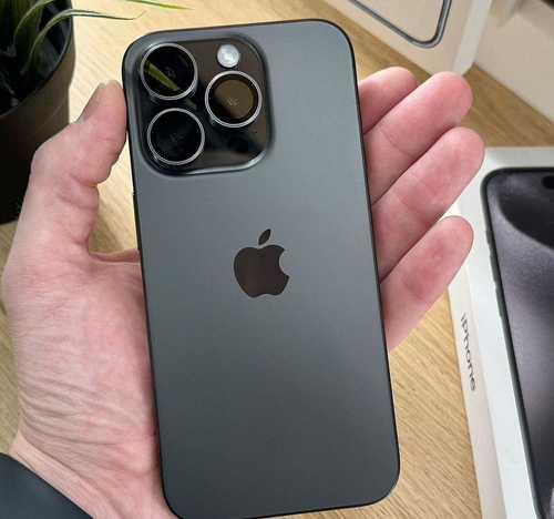 iPhone 15 Pro, 256 ГБ