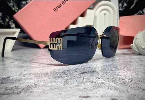 Очки miu miu солнцезащитные