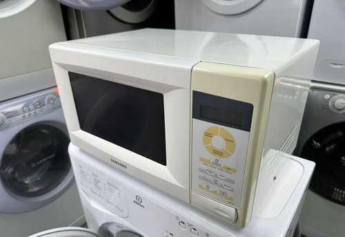 Микроволновая печь Samsung. Рабочая