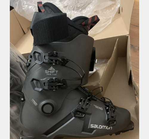 Новые горнолыжные ботинки salomon shift pro 120