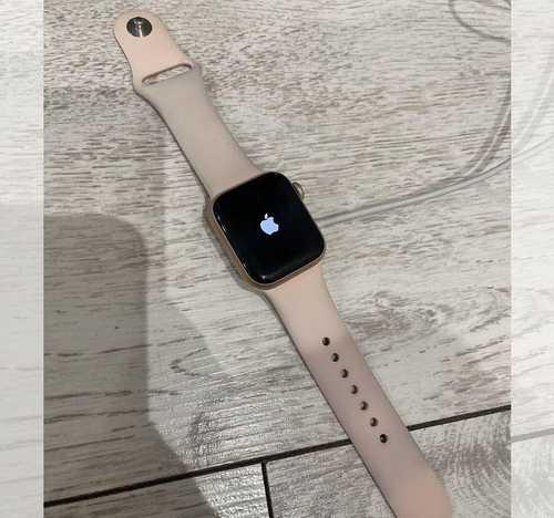 Часы apple watch 5 40 mm