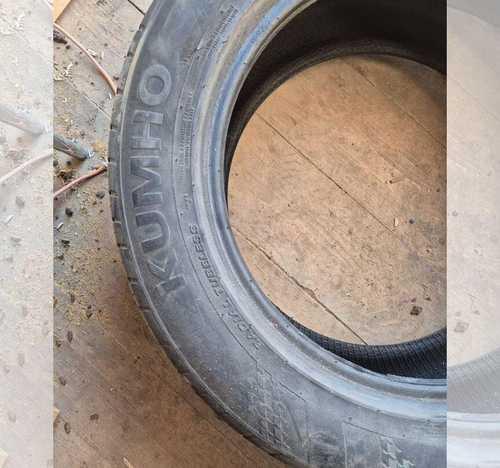 Kumho Ecsta HS51 205/55 R16