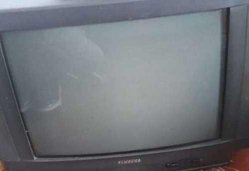 Телевизор бу с пудтам