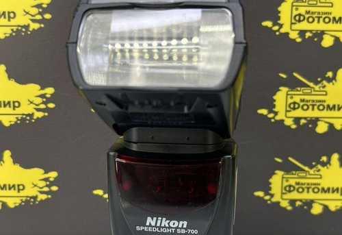 Nikon Speedlite SB-700 (sn4717)