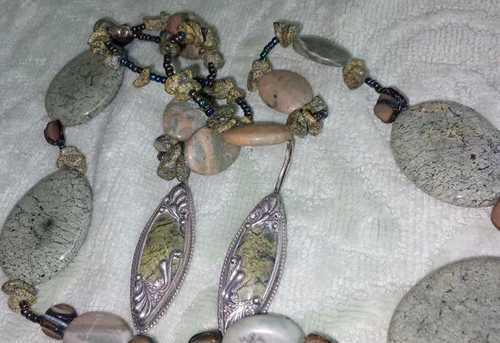 Комплект бусы и серьги из натуральных камней