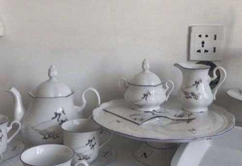 Набор столовой и чайной посуды «Гуси»