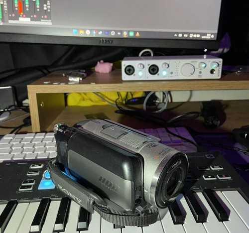 Sony handycam dcr-sr100e y2k