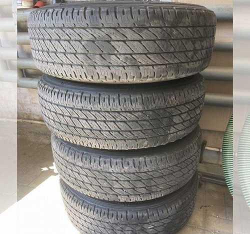 Nitto Dura Grappler 215/70 R16 100H