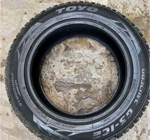 Toyo Observe G3-Ice 235/60 R18