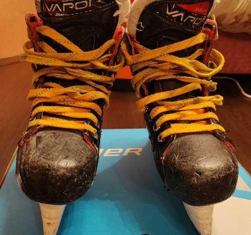 Хоккейные коньки bauer