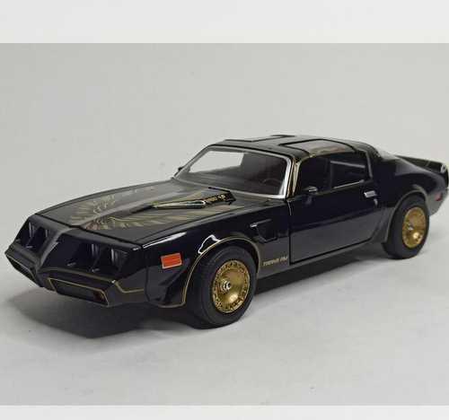 Pontiac Firebird Trans Am 1980 4.9L 1:24 Greenligh