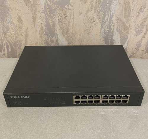 Коммутатор TP Link TL-SG1016D 16 портов