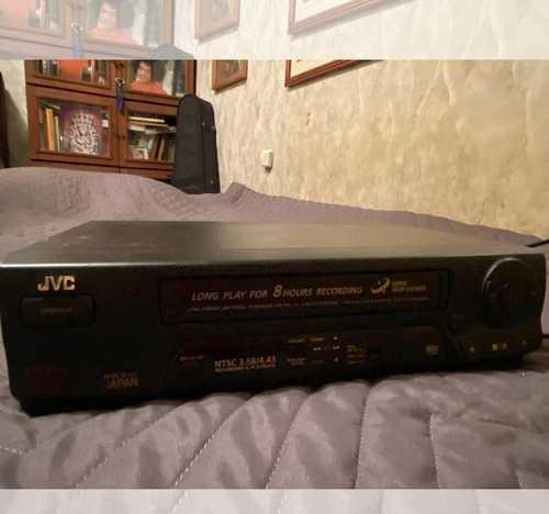 Видеомагнитофон jvc p51a
