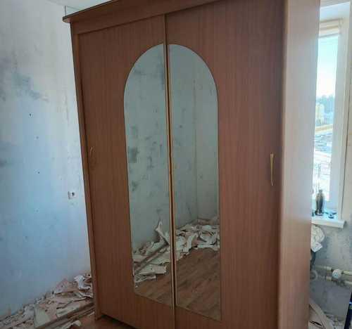 Платенной шкаф, шкаф для одежды