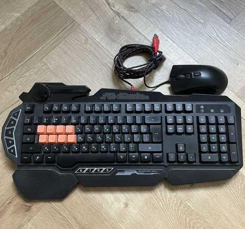 Клавиатура игровая A4tech Bloody B318 и мышь игров