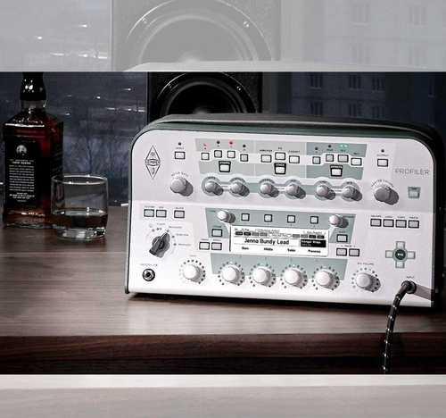 Kemper Profiling Amplifier Head (white)